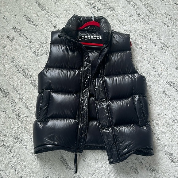 Aritzia | Jackets & Coats | The Supersize Superpuff Puff Aritzia Black ...